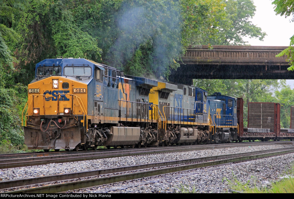 CSX Q410 Meets the Afternoon Summer Thunderstorm